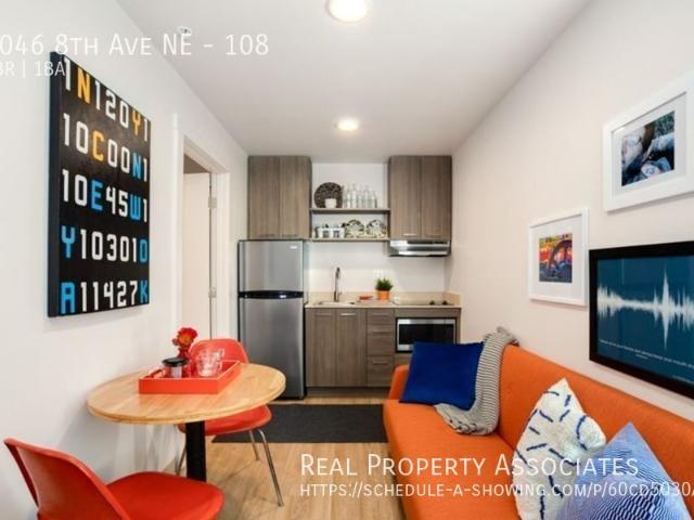 Studio close to UW, available now, Ok to prelease for fall