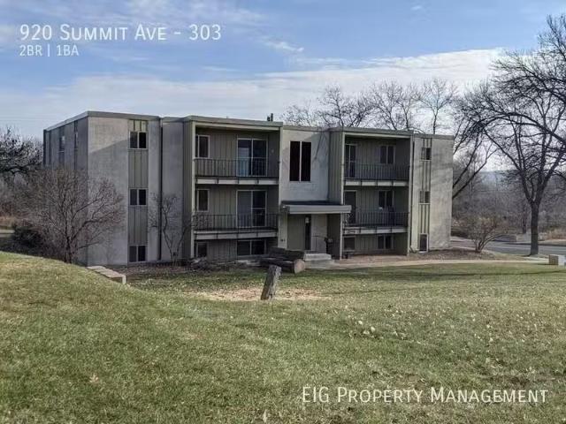 Available 7/23/2025 Summit Bryant