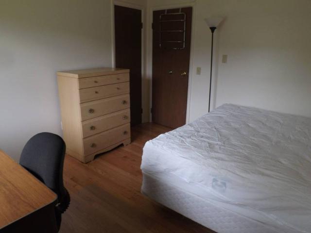 Available AUG 1: 2 bedrooms in South Hill Ithaca