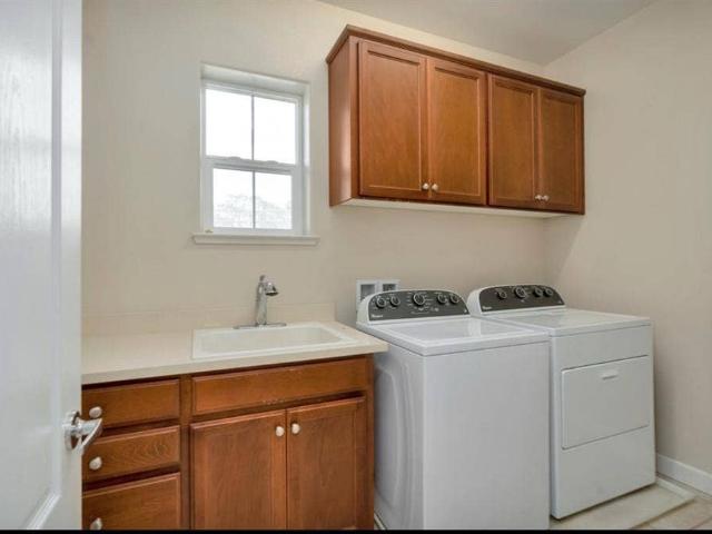 Private room for female near SJSU