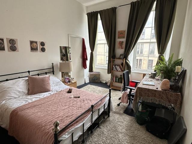Available Aug/Sept 3Bedroom & Lounge Flat
