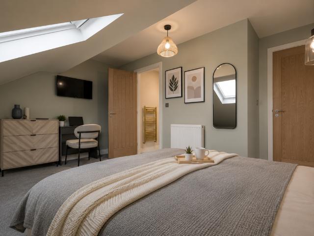 Available August! Studio & Ensuite Rooms! Room 5