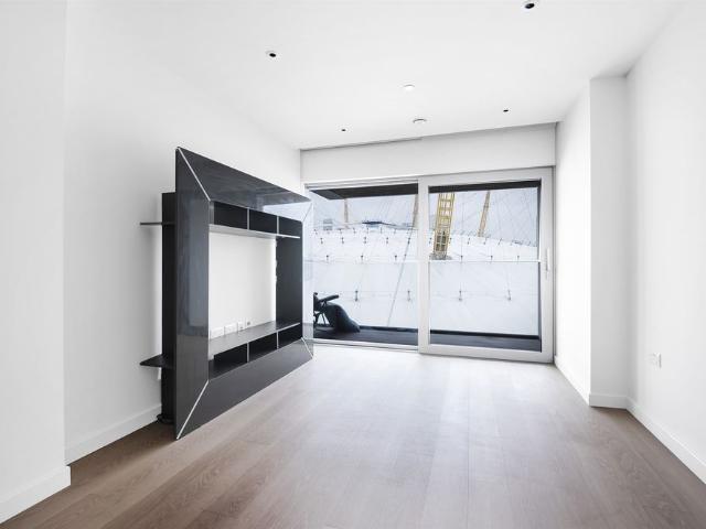 Available from 05/08/2026 2 Bed Apartment, Unfurnished