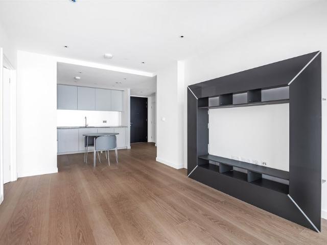 Available from 05/08/2026 2 Bed Apartment, Unfurnished