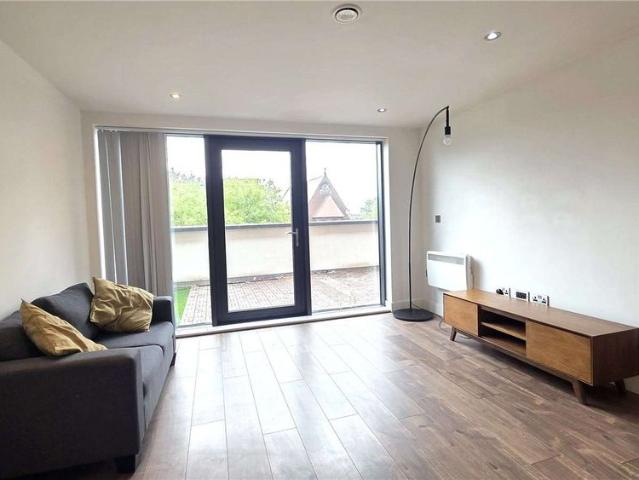 AVAILABLE FROM 7TH SEPT | 1 BED WITH A STUDY ROOM | FULLY FURNISHED | PRIVATE TERRACE | PARKING INCLUDED