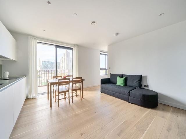 Available from 25/06/2026 Studio, Furnished/Unfurnished