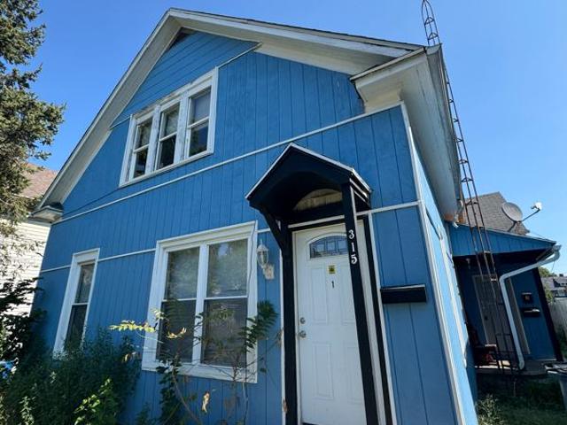 Available Immediately 1 BR unit | Prime East Toled