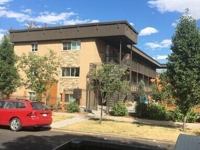 Spacious and Affordable 2 Bed 1 Bath Apartment in the Heart of 5 Points! In Unit Washer and Dryer