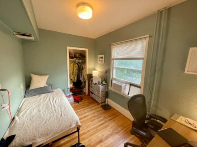 Available Oct 1st! 4 bed 2 bath in Newly Renovat