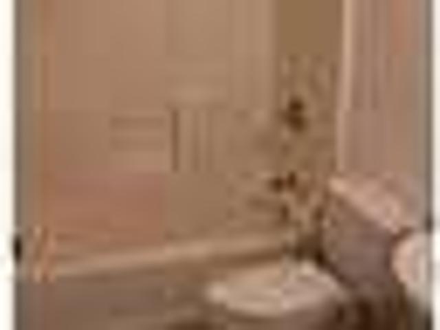 Available Long Term: 2 bed / 2 bath Unfurnished Amazing Ocean