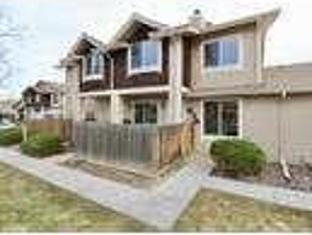 AVAILABLE May 1st Superb 3BD/3BA Arvada Townhome