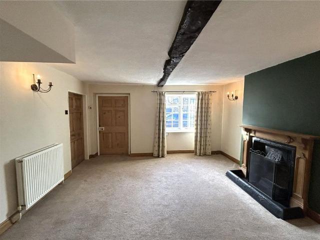 Available now, Binks Cottage is a charming three bedroom end terrace cottage nestled within the picturesque village of Wath