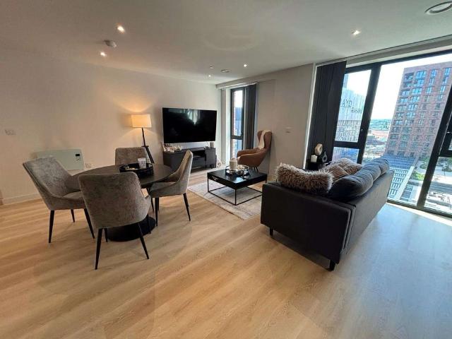 AVAILABLE NOW! | Fully Furnished | Two Double Bedroom | Two Bathroom | 24 Hour Concierge & Other Premium Facilities Available