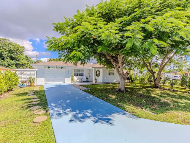 AVAILABLE NOW | Fully Furnished & Turnkey | Pet Friendly | Boat & RV Parking!