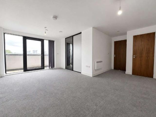 AVAILABLE NOW | TWO BEDROOM TWO BATHROOM APARTMENT | 5TH FLOOR | UNFURNISHED | JEWELLERY QUARTER LOCATION | PARKING INCLUDED