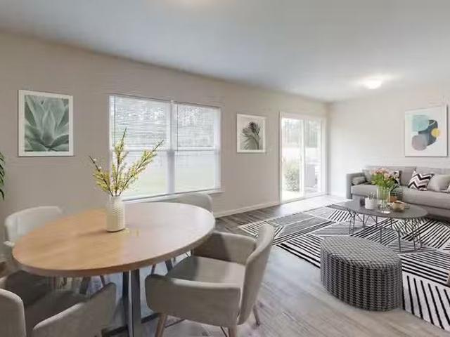 AVAILABLE NOW! TO PALM COAST! 10 Union Ct #B