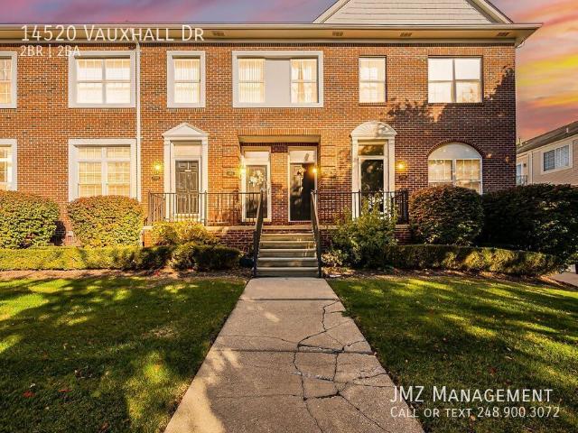 Available now!Welcome to this charming 2 bedroom, 2 bathroom Condo in Sterling Heights, MI