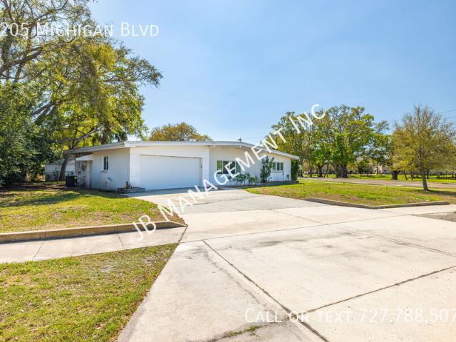 Available Now! 3/2/2 Spacious home!