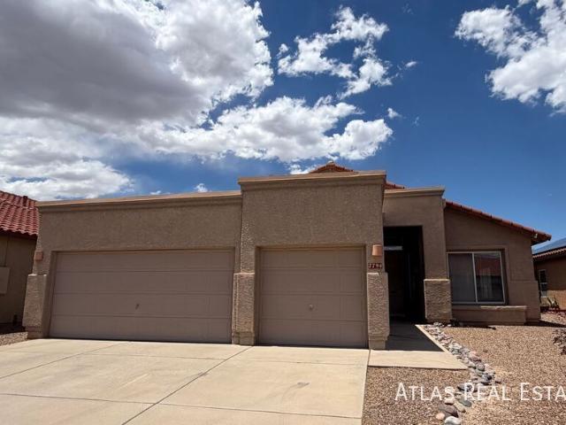 Available Now! 4 bedroom with 3 car garage
