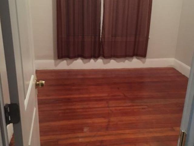 Available room for rent in Mattapan Mass