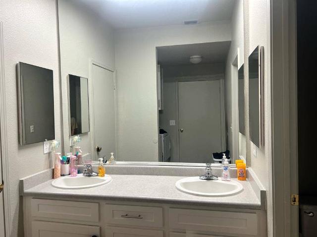 AVAILABLE ROOM LEASE TAKEOVER