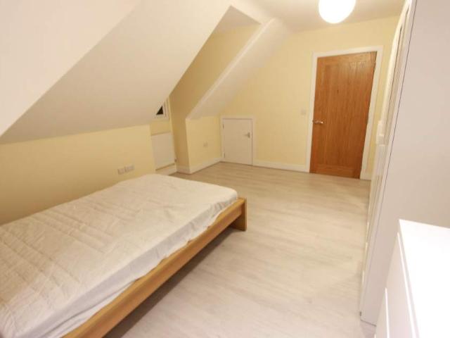 AVAILABLE TODAY REFURBISHED, 1 Bed Flat in Kenton HA3, IDEAL FOR SHOPS and amenities