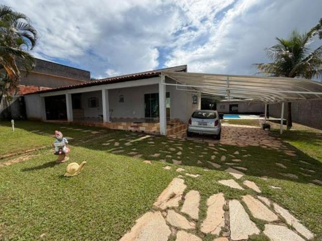 Avalia Permuta em Águas Claras Casa 4Qts Condom. Entre Lagos