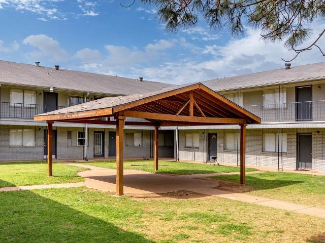 Avalon 1 Bedroom Apartment for Rent at 1215 N Cooper St, Arlington, TX 76011