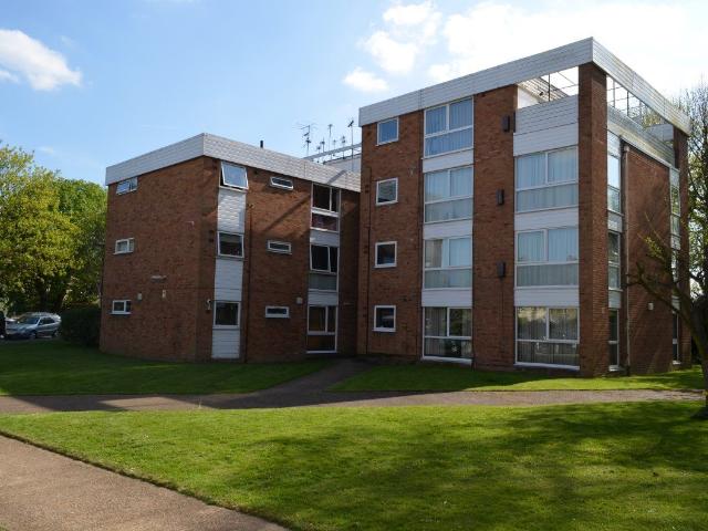Avalon Close, The Ridgeway, Enfield EN2, 1 bed flat to rent, £1,550 pcm | PrimeLocation