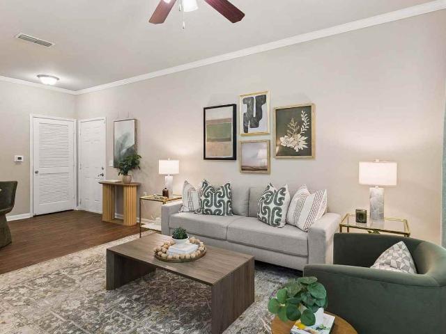 Avalon Apartments 2 Bedroom Apartment for Rent at 8800 Pine Forest Rd, Pensacola, FL 32534