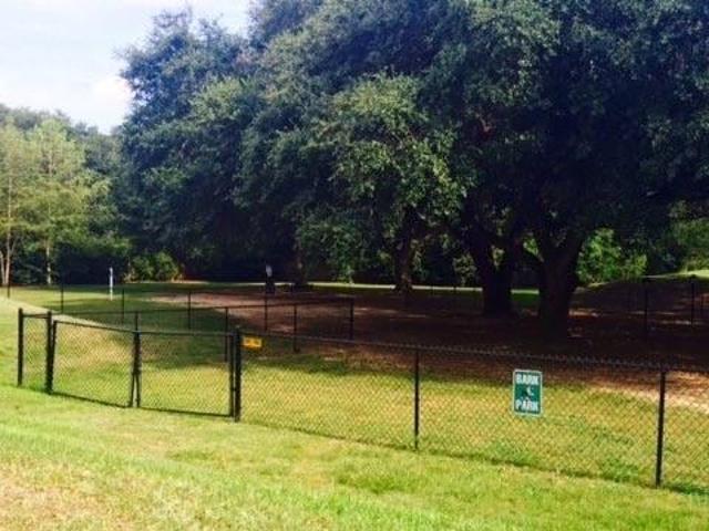 Avalon Apartments 2 Bedroom Apartment for Rent at 8800 Pine Forest Rd, Pensacola, FL 32534
