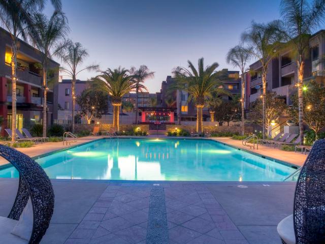 Avalon Burbank