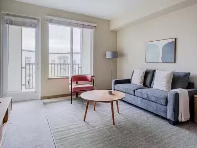 Avalon Dublin Station, 5211 Iron Horse Parkway, Dublin 1 Bed.