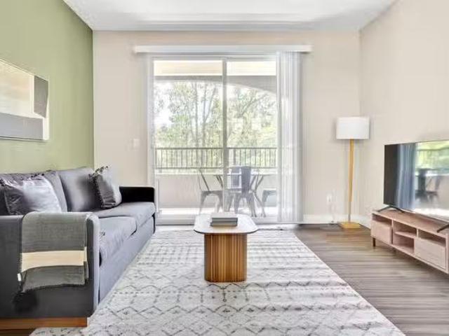 Avalon Silicon Valley, 1263 Lakeside Dr, Sunnyvale 1 Bedroom.
