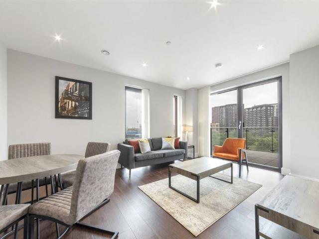 Avalon Point, E14, London