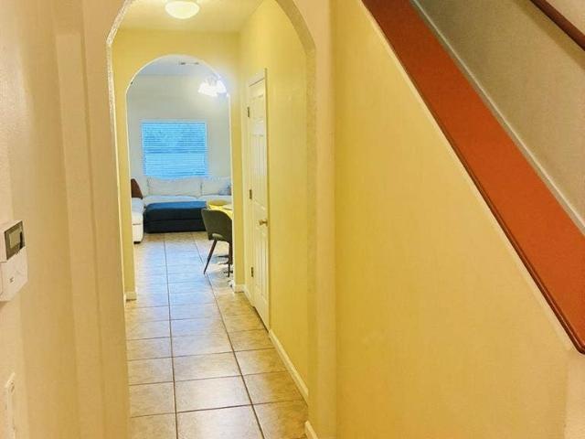 Avalon Park/ East Orlando Rooms