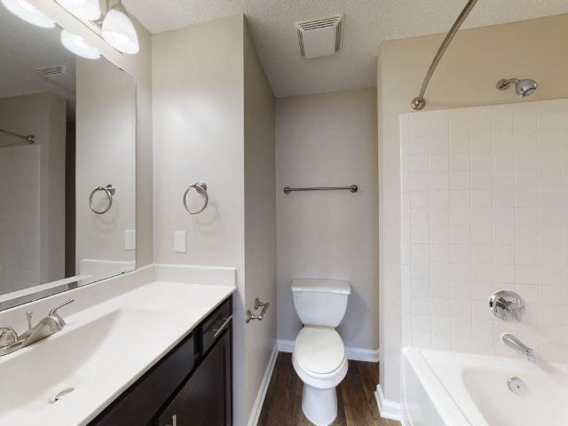 Avalon Peaks 3 Bedroom Apartment for Rent at 2000 Kiftsgate Ln, Apex, NC 27539