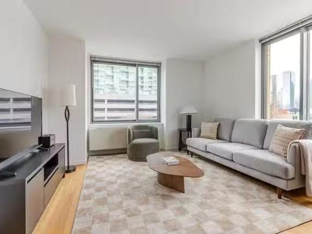 Avalon Riverview, th Ave, Long Island City 2 Bedroom 2 Bath