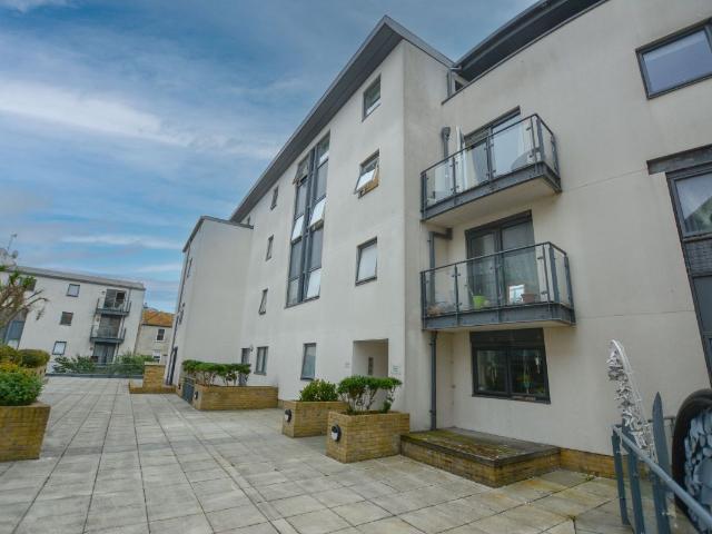 Avalon, West Street, Brighton BN1, 1 bed flat to rent, £1,500 pcm | PrimeLocation