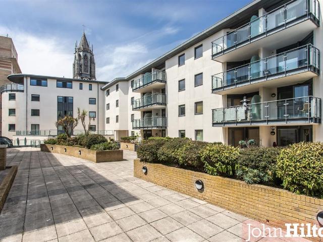 Avalon, West Street, Brighton BN1, 2 bed flat to rent, £2,000 pcm | PrimeLocation