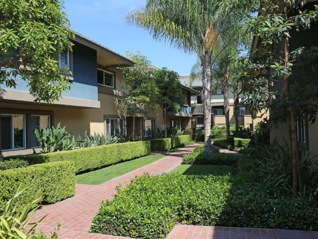Avalon Townhomes OPEN HOUSE SATURDAY 11/15/2025 2 Bedroom Apartment for Rent at 14382 Red Hill Ave, Tustin, CA 92780 Tustin