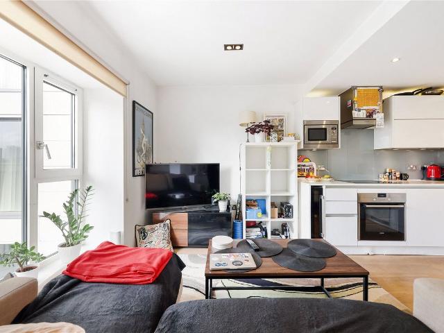 Avantgarde Place, London E1, Studio to rent, £2,250 pcm | PrimeLocation
