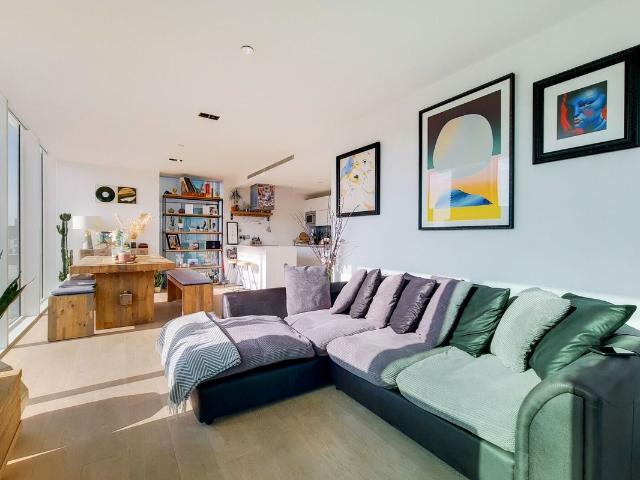 Avantgarde Place, Shoreditch, London E1, 2 bed flat to rent, £4,500 pcm | PrimeLocation