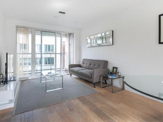 Avantgarde Tower, Avantgarde Place. 1 bed apartment to rent £2,925 pcm £675 pw