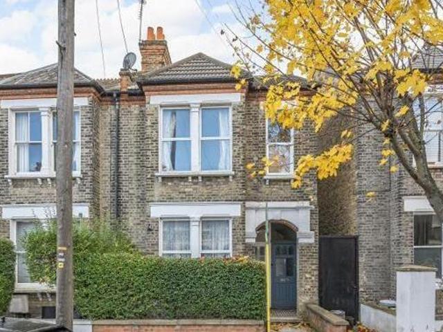 Avarn Road, London, 2 Bedroom Flat