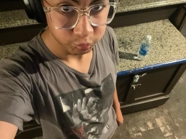 AVC student here looking for others to room with don’t have to be a student