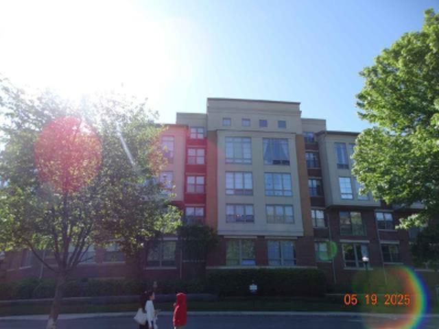 Ave At Port Imperial