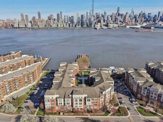 Ave At Port Imperial Apt,west New York, Condo For Sale