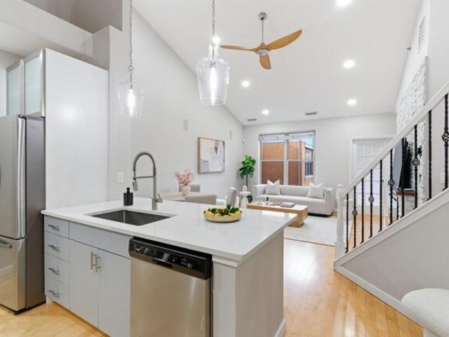 Ave At Port Imperial Apt,west New York, Condo For Sale