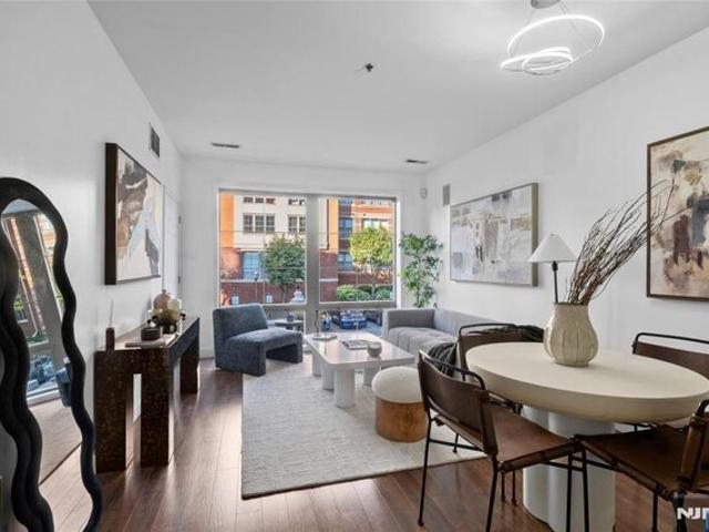 Ave At Port Imperial Apt,west New York, Condo For Sale